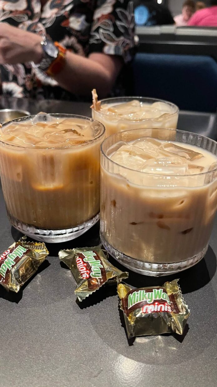 Milky-Way-Drink – Living By Disney